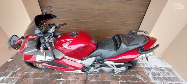 Honda VFR 2003 Šauļi, ar dzinēja tilpumu 0.80 L un nobraukumu 71 tūkst. km par 2000 €, foto 9 vietnē AUTOMOTO.COM.LV