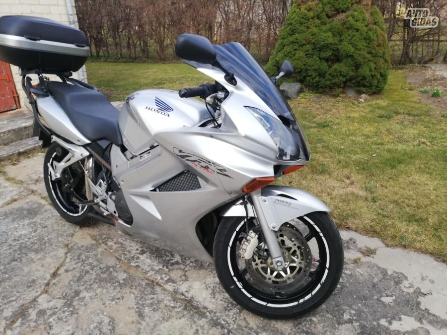 Honda VFR 2003 Šauļi, ar dzinēja tilpumu 0.00 L un nobraukumu 0 tūkst. km par 2800 €, foto 1 vietnē AUTOMOTO.COM.LV