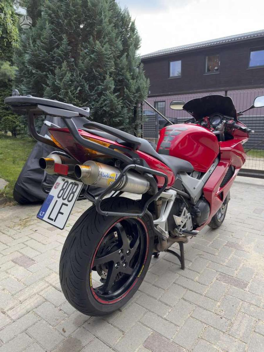 Хонда VFR 2003 в Вильнюс, объемом двигателя 0.80 л и пробегом 93 тыс. км за 3200 €, фото 3 на AUTOMOTO.COM.LV