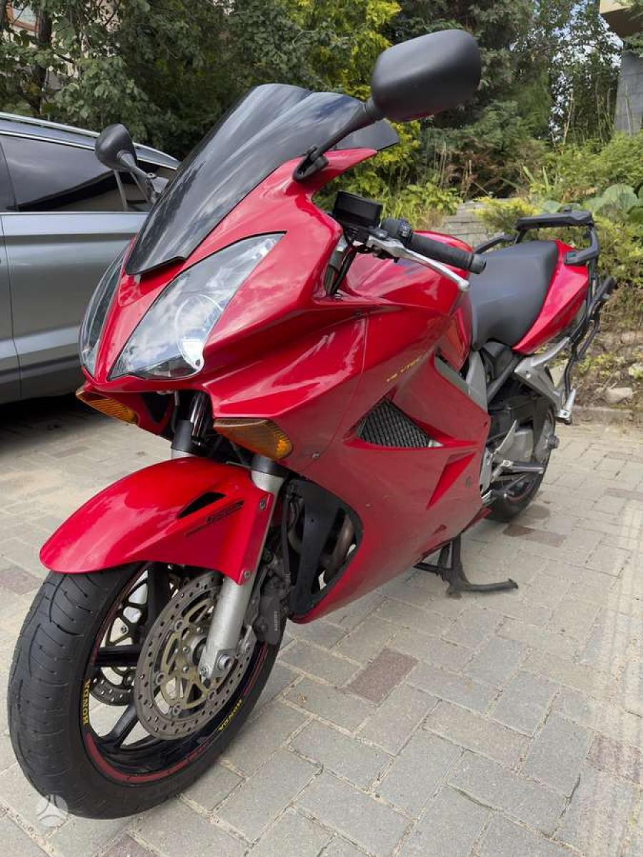 Хонда VFR 2003 в Вильнюс, объемом двигателя 0.80 л и пробегом 93 тыс. км за 3200 €, фото 6 на AUTOMOTO.COM.LV