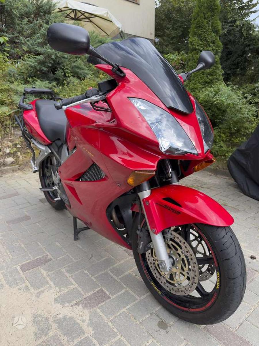 Хонда VFR 2003 в Вильнюс, объемом двигателя 0.80 л и пробегом 93 тыс. км за 3200 €, фото 7 на AUTOMOTO.COM.LV