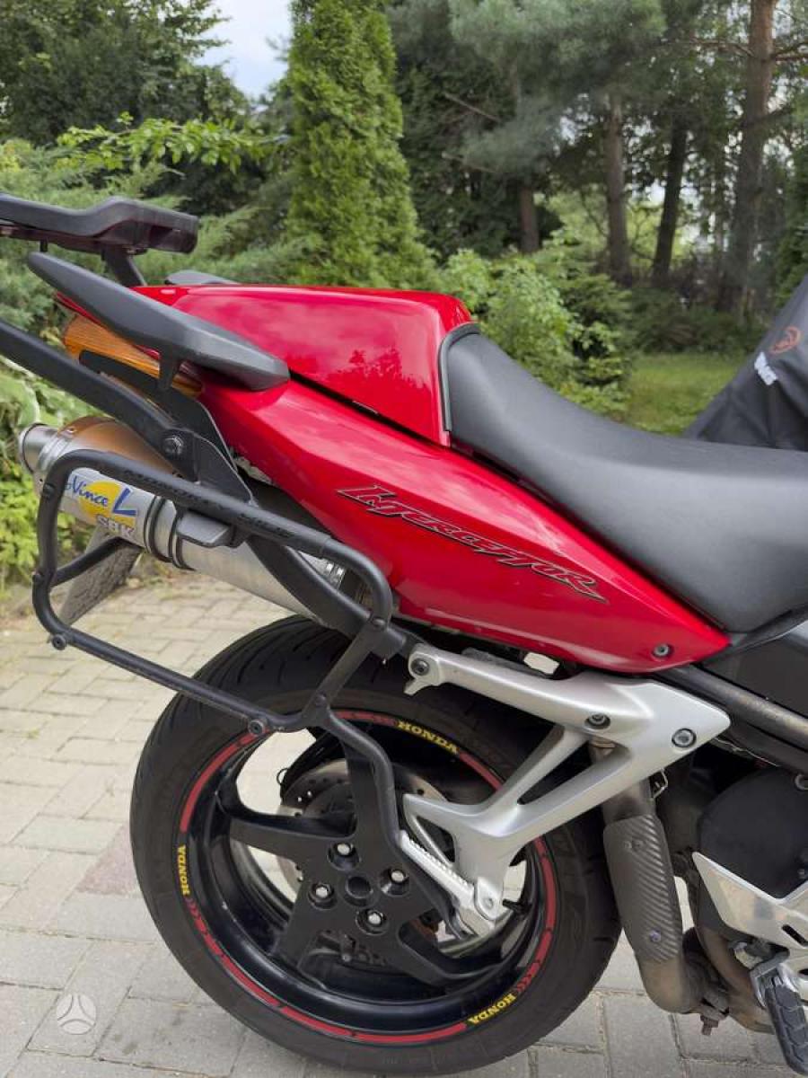 Хонда VFR 2003 в Вильнюс, объемом двигателя 0.80 л и пробегом 93 тыс. км за 3200 €, фото 8 на AUTOMOTO.COM.LV