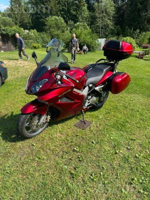 Хонда VFR 2004 в Рига, объемом двигателя 0.80 л и пробегом 0 тыс. км за 3000 €, фото  на AUTOMOTO.COM.LV