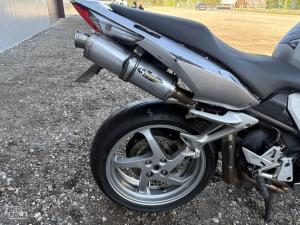 Honda VFR 2007 Kelmė, ar dzinēja tilpumu 0.80 L un nobraukumu 53 tūkst. km par 1230 €, foto 14 vietnē AUTOMOTO.COM.LV