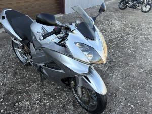 Honda VFR 2007 Kelmė, ar dzinēja tilpumu 0.80 L un nobraukumu 53 tūkst. km par 1230 €, foto 18 vietnē AUTOMOTO.COM.LV