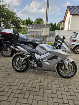 Хонда VFR 2007 в Алитус, объемом двигателя 0.80 л и пробегом 83 тыс. км за 3600 €, фото 5 на AUTOMOTO.COM.LV
