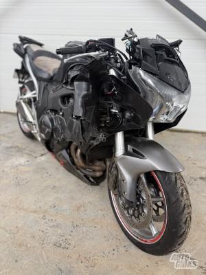Honda VFR 2010 in Taurage, with an engine capacity of 0.00 L and mileage of 0 thousand km for 2700 €, photo 3 on AUTOMOTO.COM.LV
