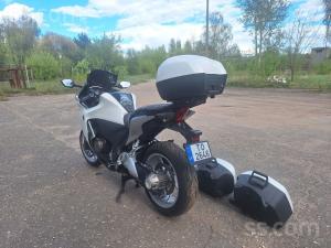 Honda VFR 2010 Daugavpils, ar dzinēja tilpumu 1.20 L un nobraukumu 0 tūkst. km par 6500 €, foto 5 vietnē AUTOMOTO.COM.LV