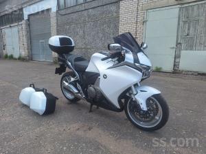 Honda VFR 2010 in Daugavpils, with an engine capacity of 1.20 L and mileage of 0 thousand km for 6200 €, photo  on AUTOMOTO.COM.LV