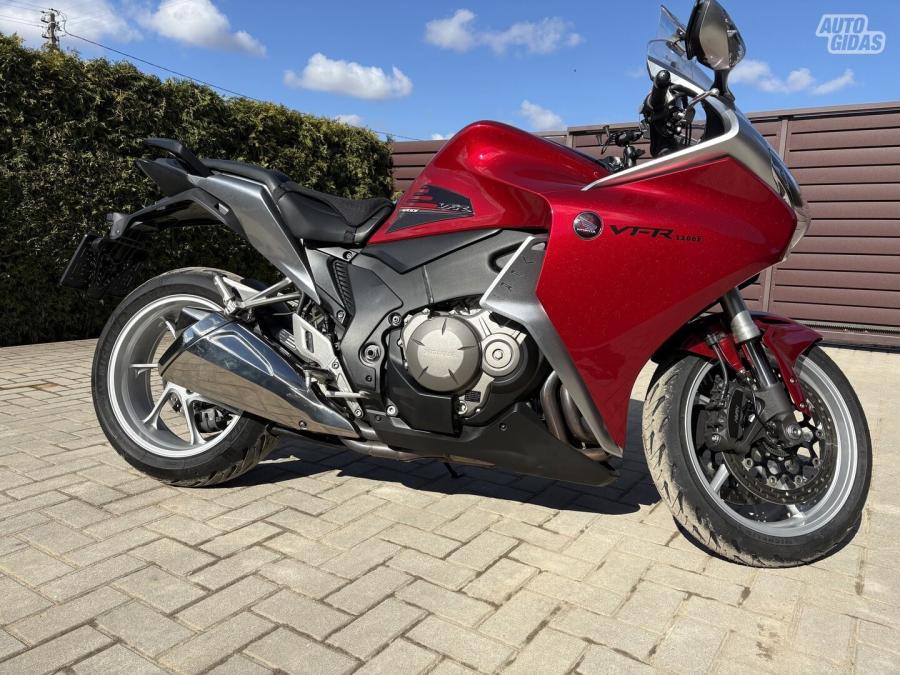 Honda VFR 2011 Telšiai, ar dzinēja tilpumu 0.00 L un nobraukumu 20 tūkst. km par 6500 €, foto 1 vietnē AUTOMOTO.COM.LV