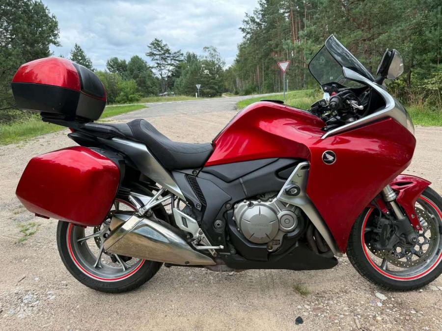 Хонда VFR 2011 в Друскининкай, объемом двигателя 1.20 л и пробегом 51 тыс. км за 4300 €, фото 1 на AUTOMOTO.COM.LV