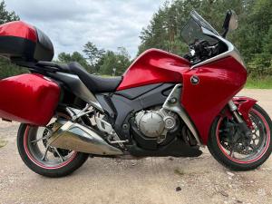 Хонда VFR 2011 в Друскининкай, объемом двигателя 1.20 л и пробегом 51 тыс. км за 4300 €, фото 5 на AUTOMOTO.COM.LV