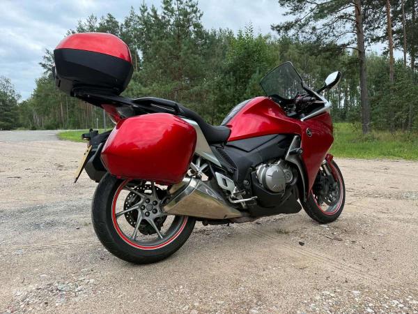 Хонда VFR 2011 в Друскининкай, объемом двигателя 1.20 л и пробегом 51 тыс. км за 4300 €, фото 5 на AUTOMOTO.COM.LV