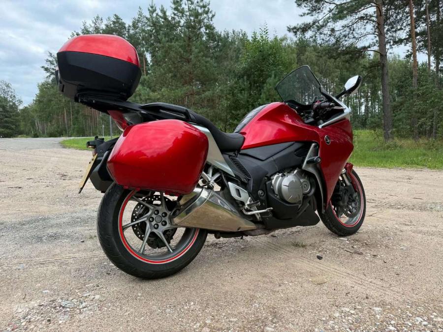 Хонда VFR 2011 в Друскининкай, объемом двигателя 1.20 л и пробегом 51 тыс. км за 4300 €, фото 6 на AUTOMOTO.COM.LV