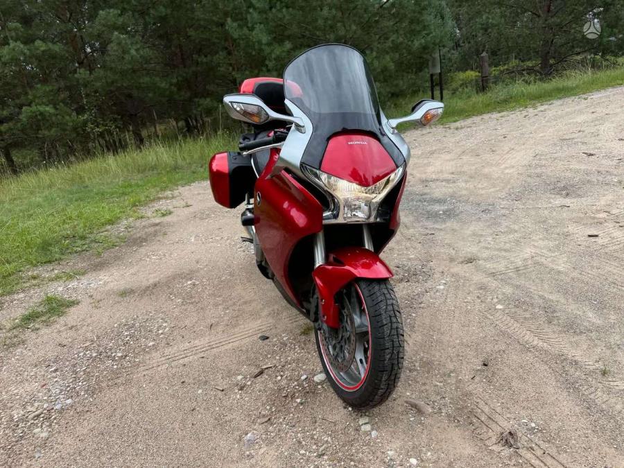 Хонда VFR 2011 в Друскининкай, объемом двигателя 1.20 л и пробегом 51 тыс. км за 4300 €, фото 17 на AUTOMOTO.COM.LV