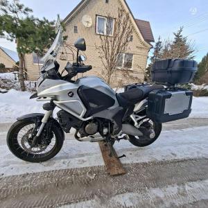 Хонда VFR 2012 в Каунас, объемом двигателя 1.20 л и пробегом 57 тыс. км за 7000 €, фото 5 на AUTOMOTO.COM.LV