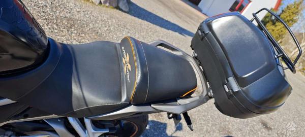 Honda VFR 2015 Tallina, ar dzinēja tilpumu 0.00 L un nobraukumu 35 tūkst. km par 6900 €, foto 7 vietnē AUTOMOTO.COM.LV