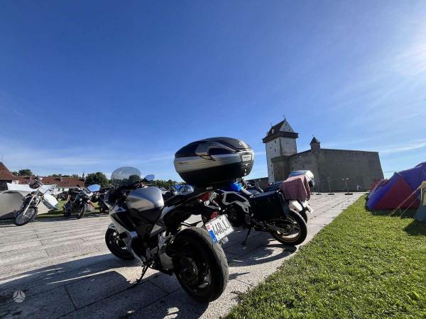 Honda VFR 2018 in Kaunas, with an engine capacity of 0.80 L and mileage of 40 thousand km for 4832 €, photo 9 on AUTOMOTO.COM.LV