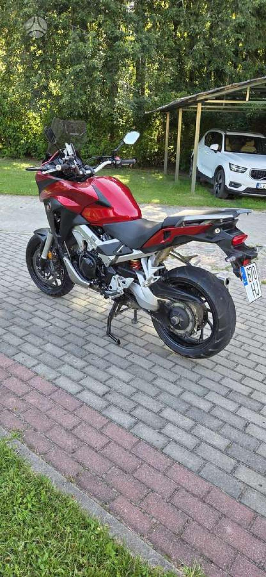 Хонда VFR 2019 в Вильнюс, объемом двигателя 0.80 л и пробегом 8 тыс. км за 6550 €, фото 5 на AUTOMOTO.COM.LV