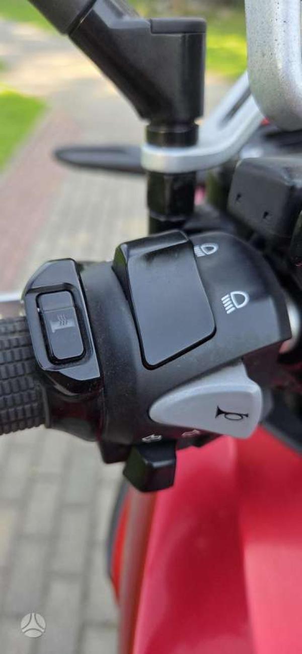 Honda VFR 2019 Viļņa, ar dzinēja tilpumu 0.80 L un nobraukumu 8 tūkst. km par 6550 €, foto 6 vietnē AUTOMOTO.COM.LV
