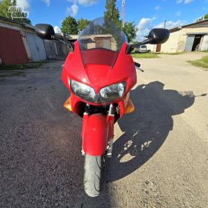 Sarkans Honda VFR 1999 Radviliškis, ar dzinēja tilpumu 0.78 L un nobraukumu 118 tūkst. km par 1550 €, foto 14 vietnē AUTOMOTO.COM.LV