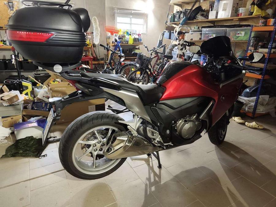 Красный Хонда VFR 2010 в Шилуте, объемом двигателя 1.20 л и пробегом 57 тыс. км за 5300 €, фото 6 на AUTOMOTO.COM.LV