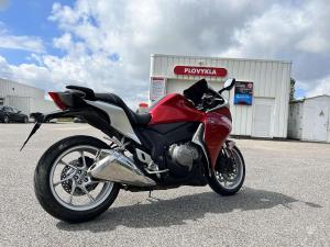 Красный Хонда VFR 2010 в Вильнюс, объемом двигателя 1.20 л и пробегом 36 тыс. км за 5499 €, фото 5 на AUTOMOTO.COM.LV