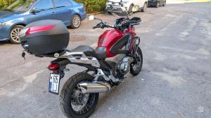 Sarkans Honda VFR 2012 Viļņa, ar dzinēja tilpumu 1.24 L un nobraukumu 64 tūkst. km par 6500 €, foto 5 vietnē AUTOMOTO.COM.LV