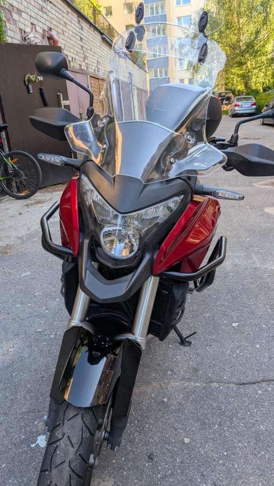 Sarkans Honda VFR 2012 Viļņa, ar dzinēja tilpumu 1.24 L un nobraukumu 64 tūkst. km par 6500 €, foto 9 vietnē AUTOMOTO.COM.LV