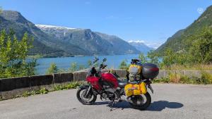 Sarkans Honda VFR 2012 Viļņa, ar dzinēja tilpumu 1.24 L un nobraukumu 64 tūkst. km par 6500 €, foto 19 vietnē AUTOMOTO.COM.LV