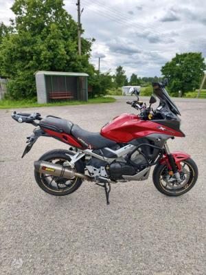 Red Honda VFR 2015 in Kedainiai, with an engine capacity of 0.80 L and mileage of 43 thousand km for 5250 €, photo 8 on AUTOMOTO.COM.LV