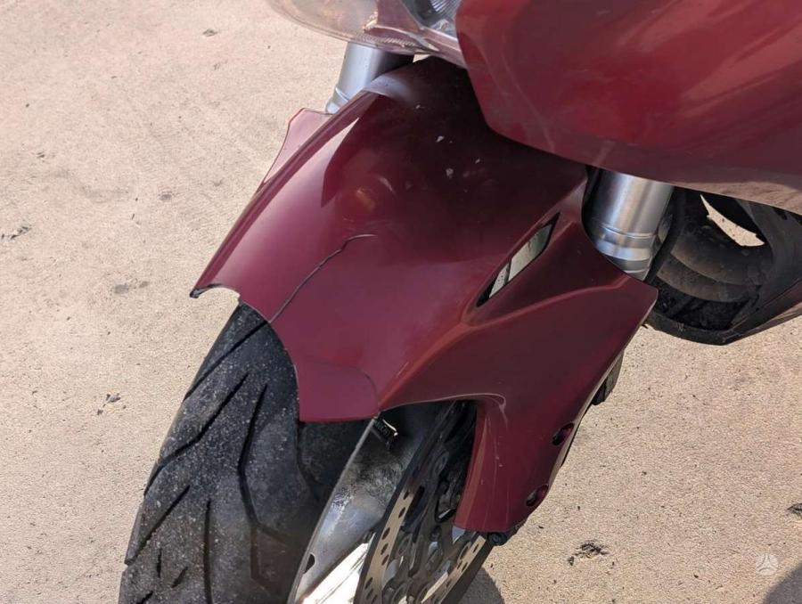 Красный Хонда VFR 2016 в Каунас, объемом двигателя 1.20 л и пробегом 30 тыс. км за 5350 €, фото 13 на AUTOMOTO.COM.LV