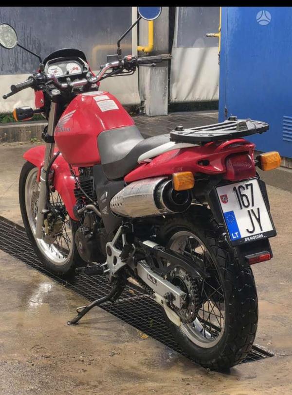 Sarkans Honda Vigor 2000 Viļņa, ar dzinēja tilpumu 0.65 L un nobraukumu 50 tūkst. km par 2000 €, foto 8 vietnē AUTOMOTO.COM.LV