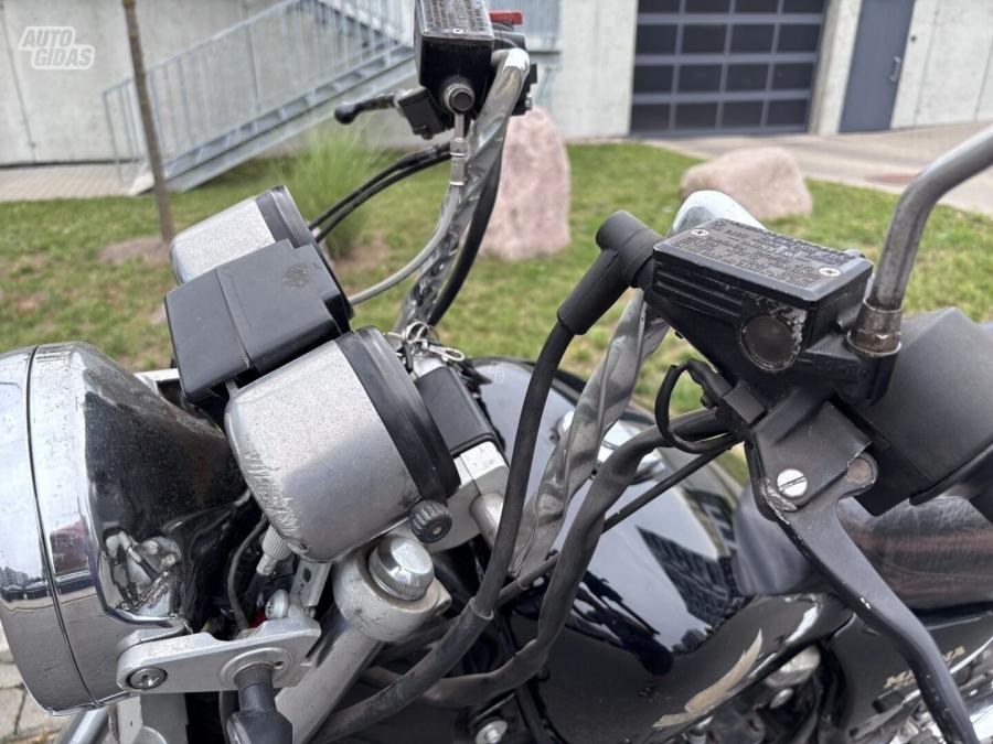 Black Honda VT 1984 in Vilnius, with an engine capacity of 0.74 L and mileage of 0 thousand km for 1600 €, photo 10 on AUTOMOTO.COM.LV