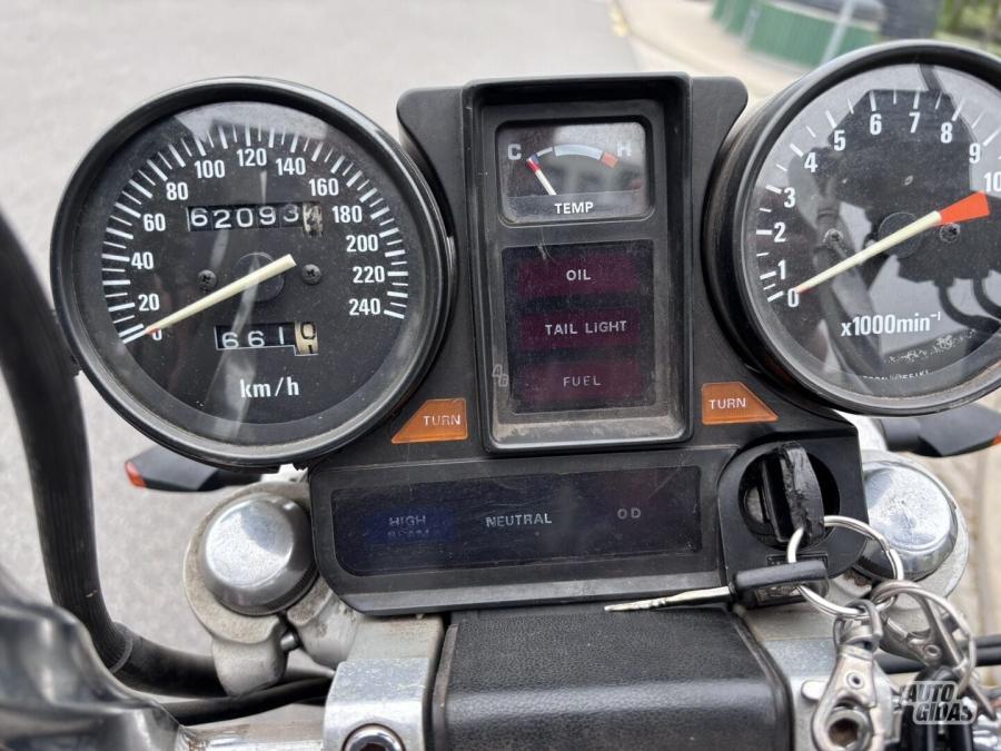 Black Honda VT 1984 in Vilnius, with an engine capacity of 0.74 L and mileage of 0 thousand km for 1600 €, photo 13 on AUTOMOTO.COM.LV