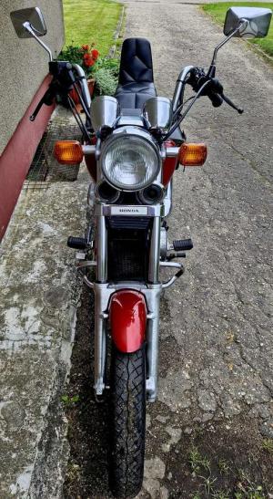 Black Honda VT Shadow 1986 in Kaunas, with an engine capacity of 0.50 L and mileage of 34 thousand km for 1650 €, photo 13 on AUTOMOTO.COM.LV