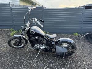 Melns Honda VT Shadow 1988 Kauņa, ar dzinēja tilpumu 0.58 L un nobraukumu 5 tūkst. km par 1450 €, foto  vietnē AUTOMOTO.COM.LV