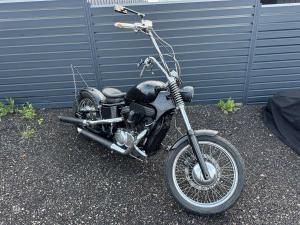 Melns Honda VT Shadow 1988 Kauņa, ar dzinēja tilpumu 0.58 L un nobraukumu 5 tūkst. km par 1450 €, foto 3 vietnē AUTOMOTO.COM.LV