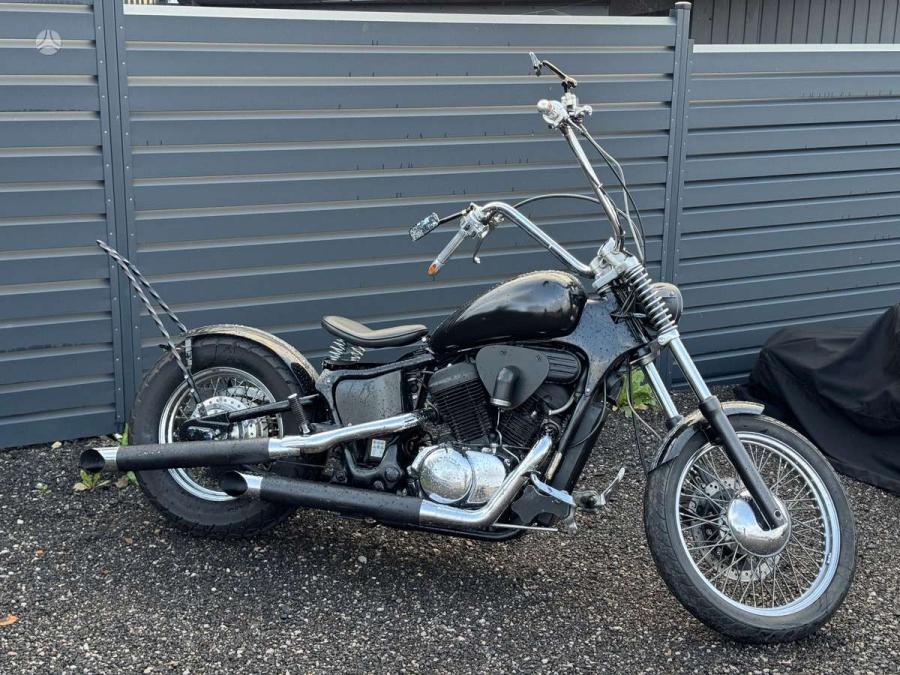 Melns Honda VT Shadow 1988 Kauņa, ar dzinēja tilpumu 0.58 L un nobraukumu 5 tūkst. km par 1450 €, foto 4 vietnē AUTOMOTO.COM.LV