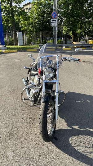 Black Honda VT Shadow 1995 in Vilnius, with an engine capacity of 0.60 L and mileage of 23 thousand km for 2500 €, photo  on AUTOMOTO.COM.LV