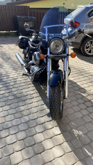 Black Honda VT Shadow 1997 in Vilnius, with an engine capacity of 0.75 L and mileage of 28 thousand km for 3150 €, photo  on AUTOMOTO.COM.LV