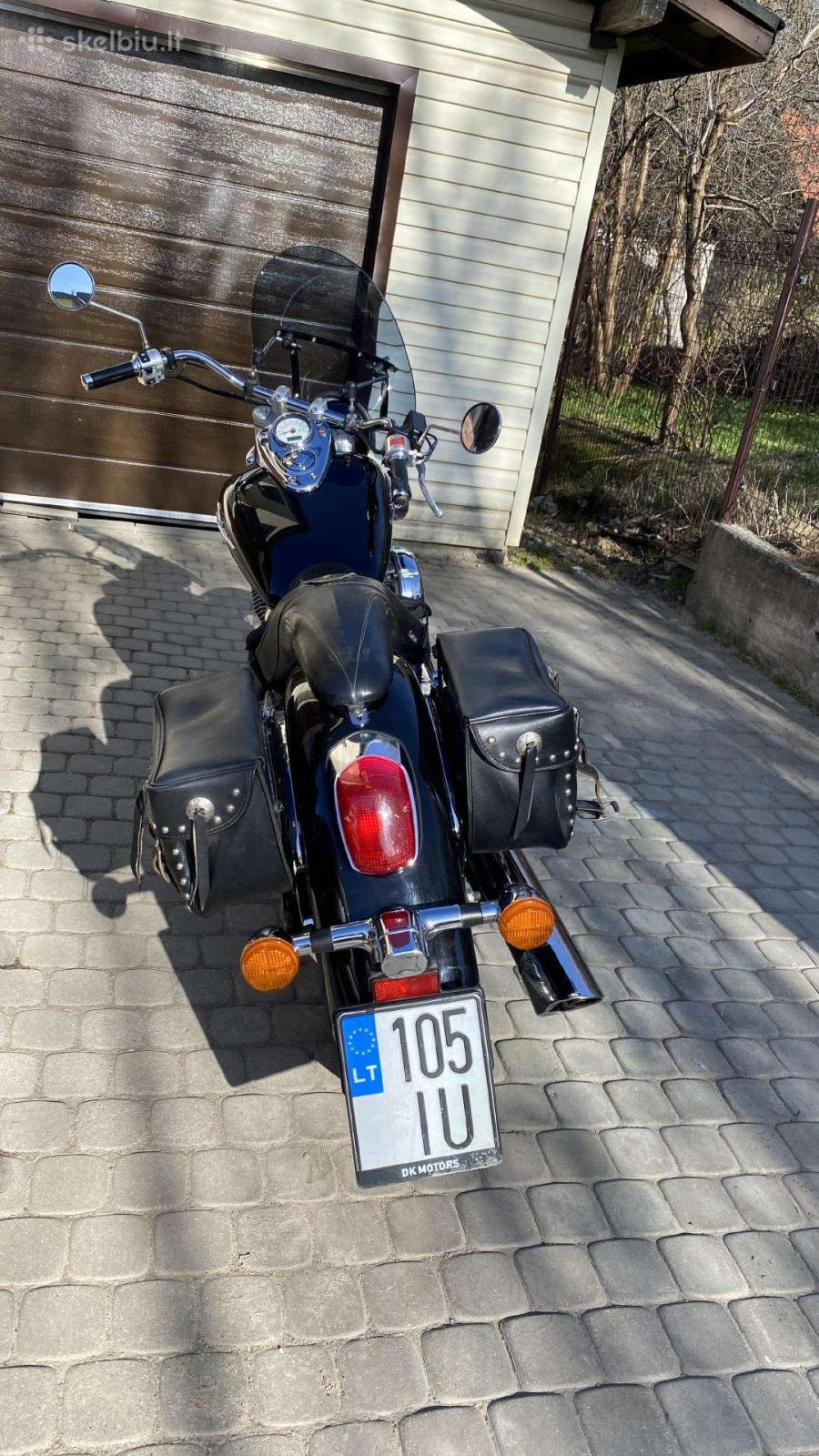 Black Honda VT Shadow 1997 in Vilnius, with an engine capacity of 0.75 L and mileage of 28 thousand km for 3150 €, photo 4 on AUTOMOTO.COM.LV