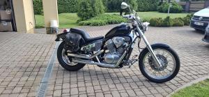 Black Honda VT Shadow 1999 in Marijampole, with an engine capacity of 0.60 L and mileage of 39 thousand km for 3600 €, photo 4 on AUTOMOTO.COM.LV
