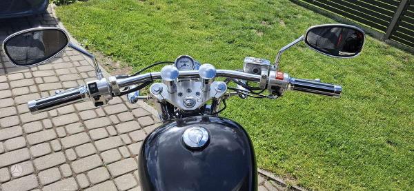 Black Honda VT Shadow 1999 in Marijampole, with an engine capacity of 0.60 L and mileage of 39 thousand km for 3600 €, photo 5 on AUTOMOTO.COM.LV