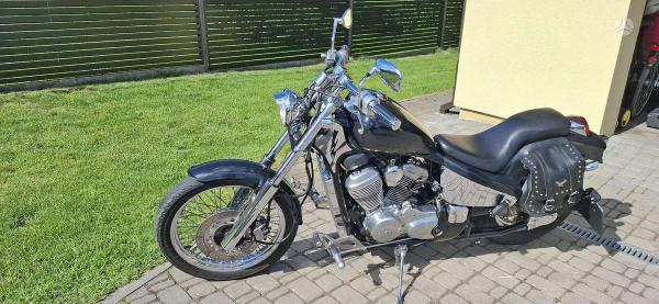 Black Honda VT Shadow 1999 in Marijampole, with an engine capacity of 0.60 L and mileage of 39 thousand km for 3600 €, photo 6 on AUTOMOTO.COM.LV