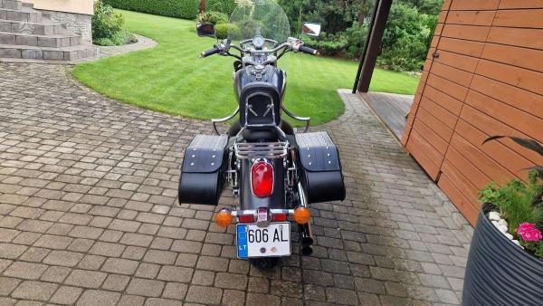Black Honda VT Shadow 2002 in Anyksciai, with an engine capacity of 1.10 L and mileage of 41 thousand km for 4150 €, photo 5 on AUTOMOTO.COM.LV