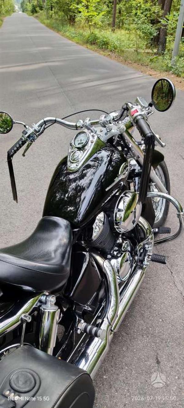 Black Honda VT Shadow 2002 in Vilnius, with an engine capacity of 0.80 L and mileage of 37 thousand km for 3600 €, photo 4 on AUTOMOTO.COM.LV