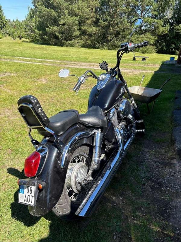 Melns Honda VT Shadow 2002 Viļņa, ar dzinēja tilpumu 0.75 L un nobraukumu 27 tūkst. km par 3440 €, foto 4 vietnē AUTOMOTO.COM.LV