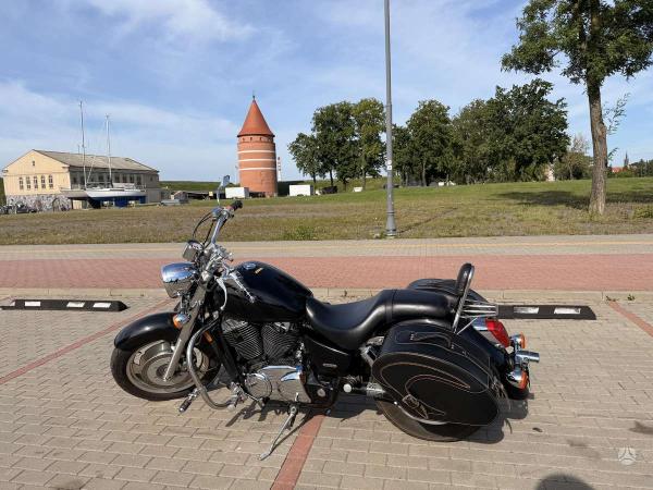Melns Honda VT Shadow 2005 Klaipėda, ar dzinēja tilpumu 1.10 L un nobraukumu 28 tūkst. km par 4000 €, foto 1 vietnē AUTOMOTO.COM.LV
