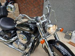 Black Honda VT Shadow 2009 in Vilnius, with an engine capacity of 0.75 L and mileage of 9 thousand km for 4500 €, photo 9 on AUTOMOTO.COM.LV